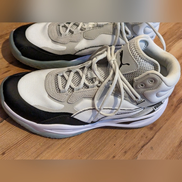 Puma | Shoes | Puma Mens Playmaker Pro Mid Sneaker White Black ...